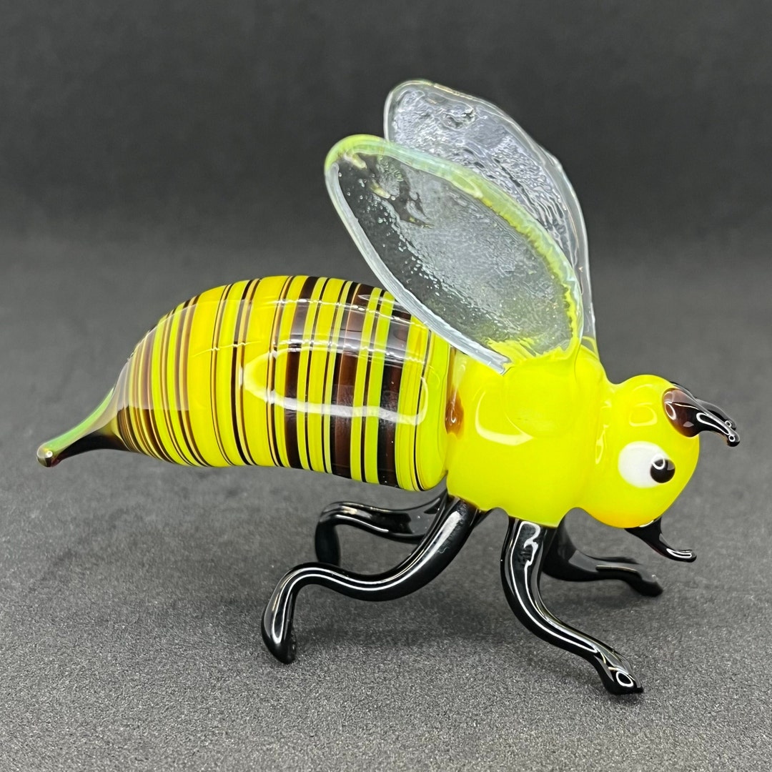 Yellow Glass Wasp Figurine - Wasp Bookshelf Decoration - Collectible ...