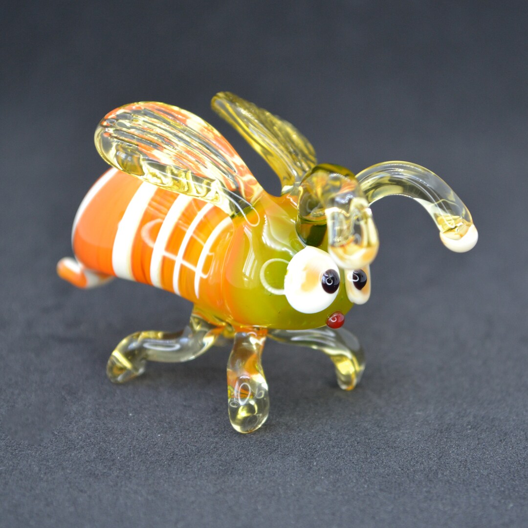 Glass Bee Figurine Collectible Bee Sculpture Bee Desk Decoration ...