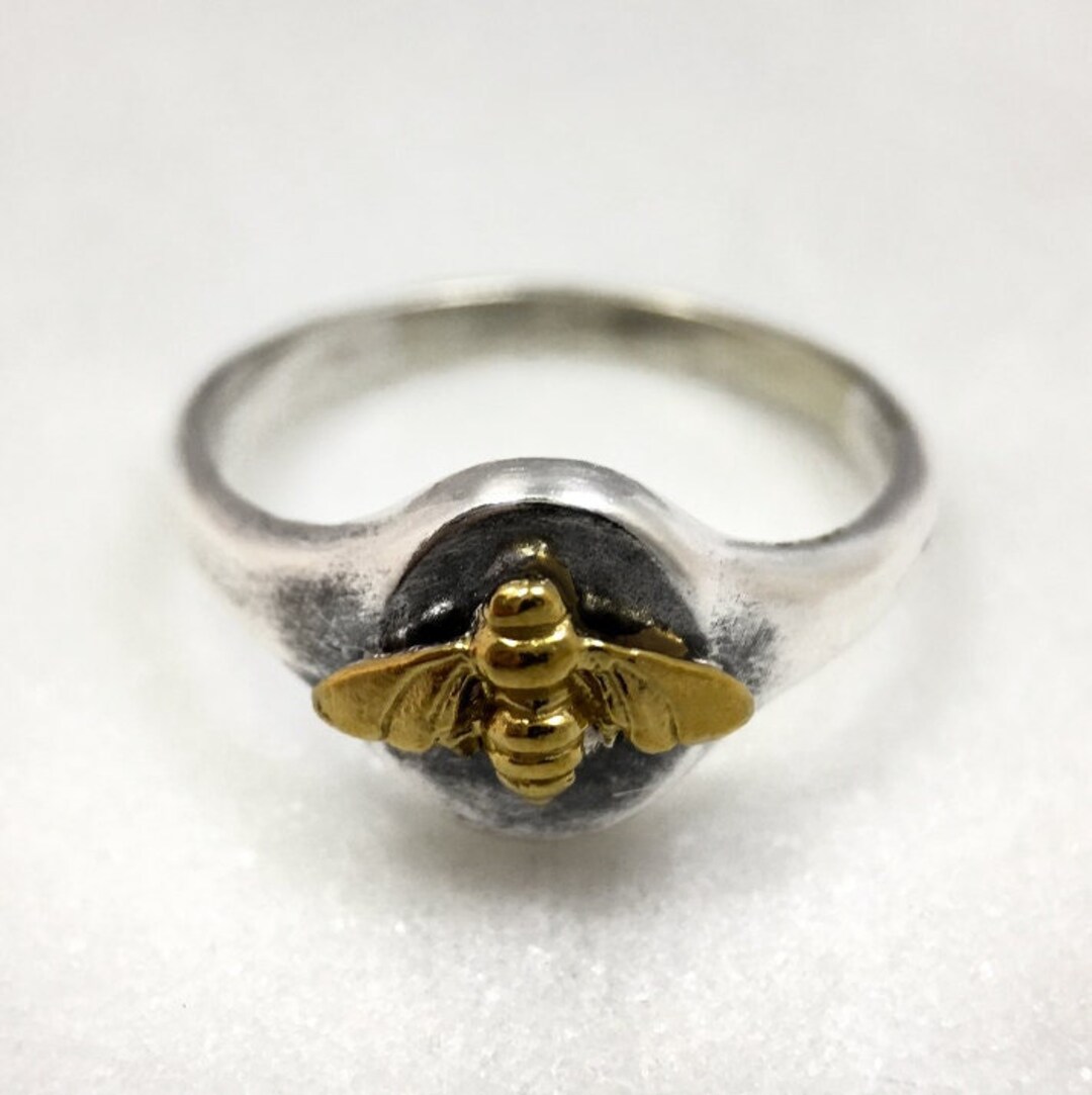 Bee Signet Ring Bee Ring Silver Signet Ring Bee Jewelry - Etsy