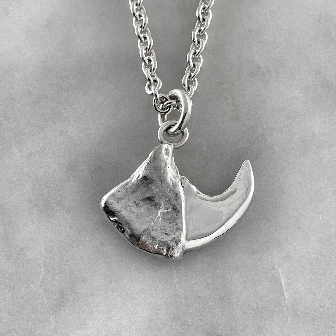 Sterling Silver Lion Claw Pendant Necklace, Macabre Jewelry - Etsy