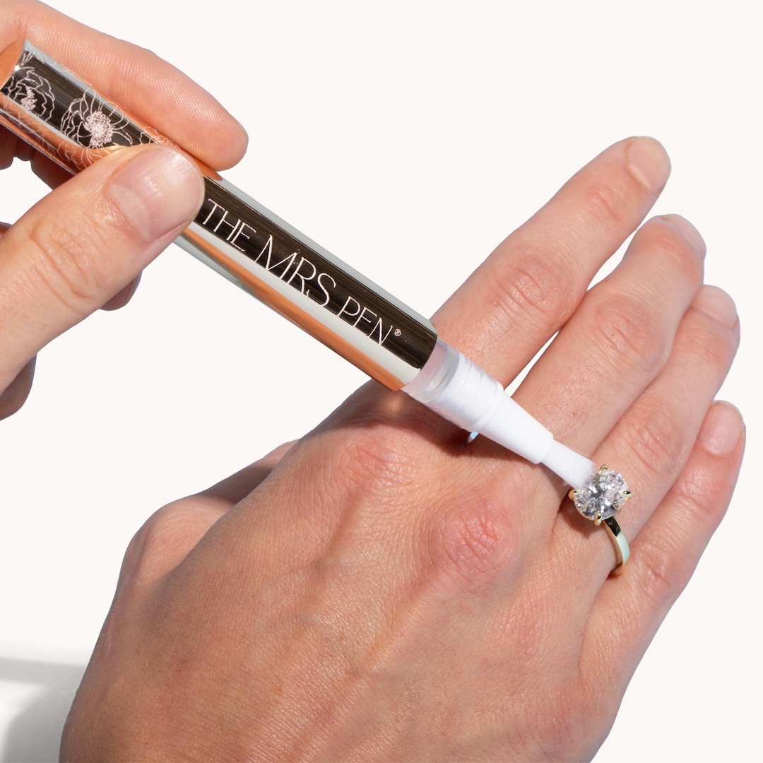 Engagement Gifts, Bridal Shower Gift, Gift for Bride to Be, On-the-go ...