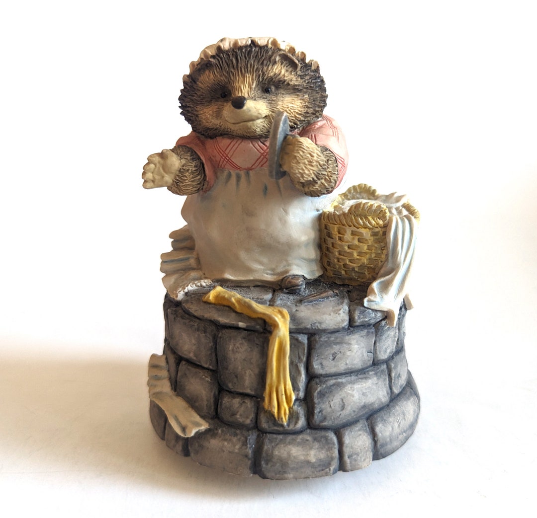 Vintage Beatrix Potter Mrs. Tiggy-winkle Rotating Music Box "flower ...