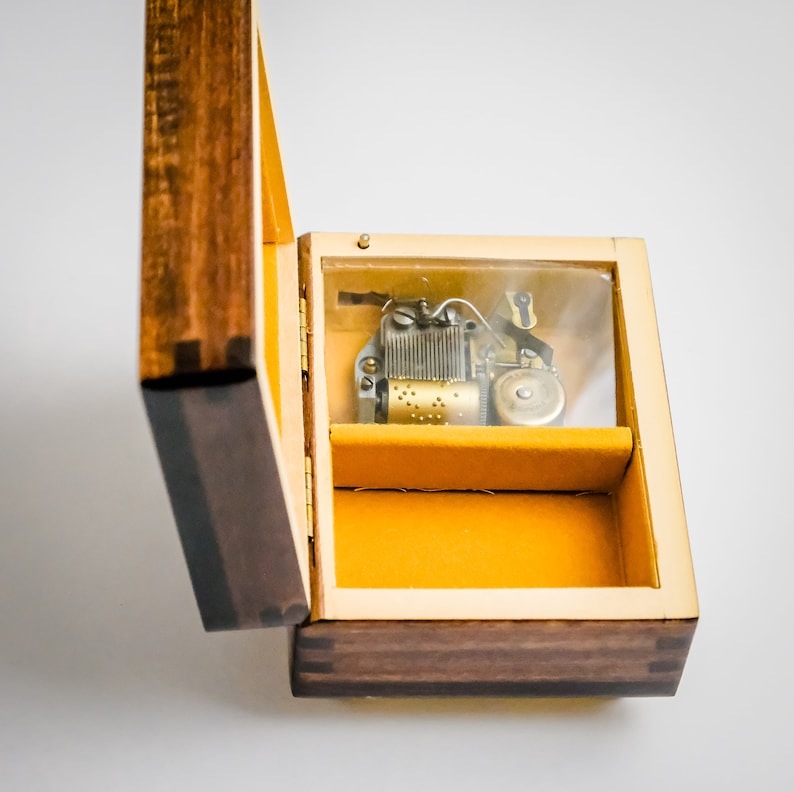 Vintage Music Box Reuge -swiss Musical Movement - Etsy