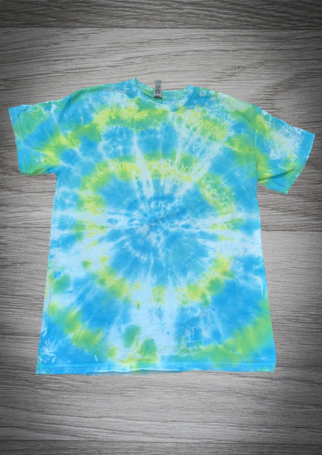 Bullseye Neon Tie Dye (size M) - Etsy