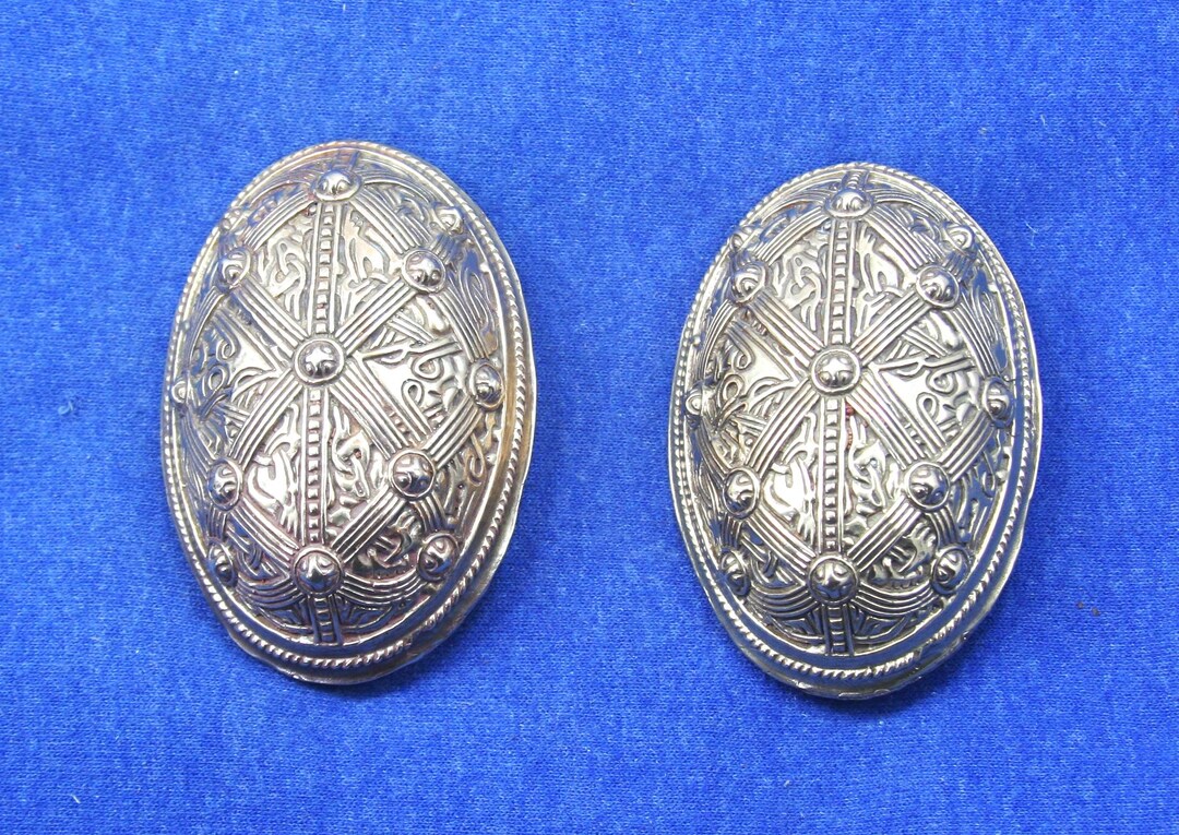 Viking Early Borre Style Tortoise Brooches - P37 - Etsy