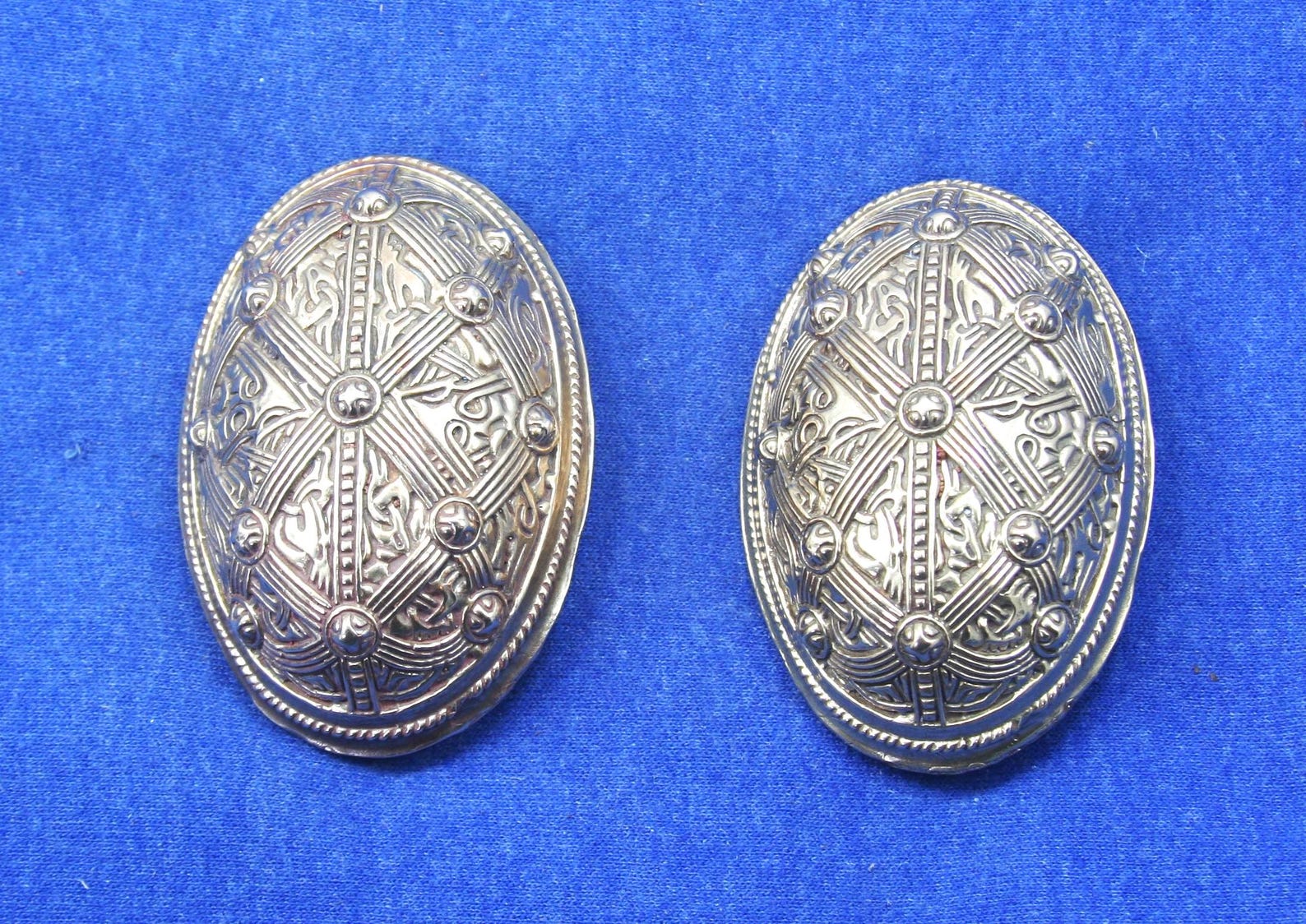 Viking Early Borre Style Tortoise Brooches - P37 - Etsy