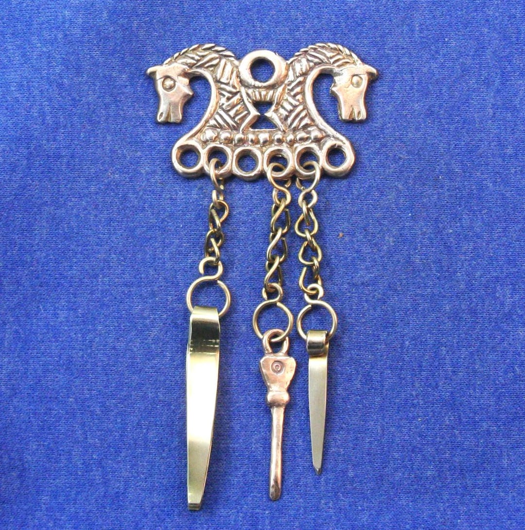 Viking Grooming Tools - Twisted Bronze Loop or Double Horse Head - Etsy