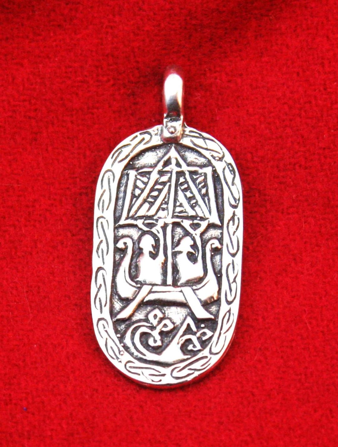 Traveler Charm - Frigga's Blessing for Odin During His Travels - Etsy