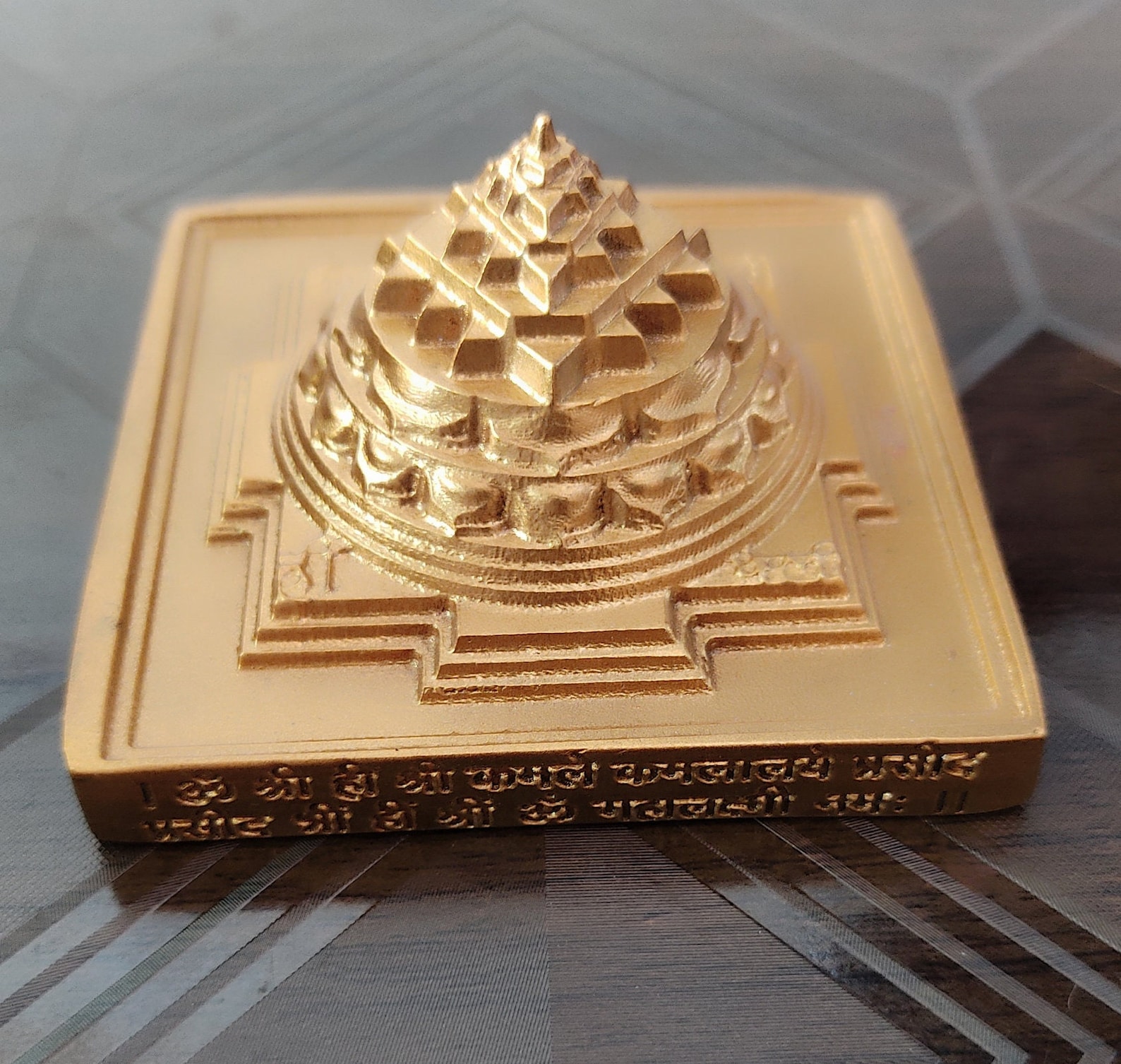 Meru Shri Yantra Shree Chakra Made From Panchdhathu Metal Symbolizes ...