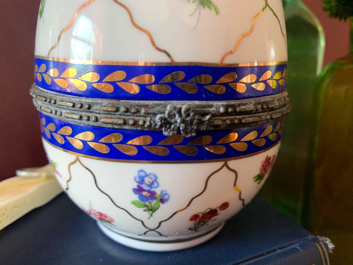 Limoges Porcelain Egg, Trinket Box, Jewelry Box, Floral, Gold, Blue ...