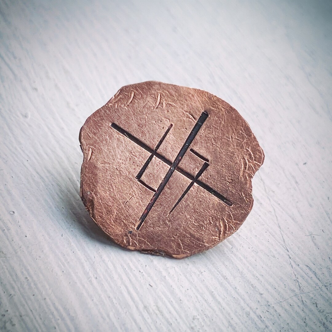 ETERNAL LOVE Personalised Ancient Norse Viking Runes Token Medallion ...