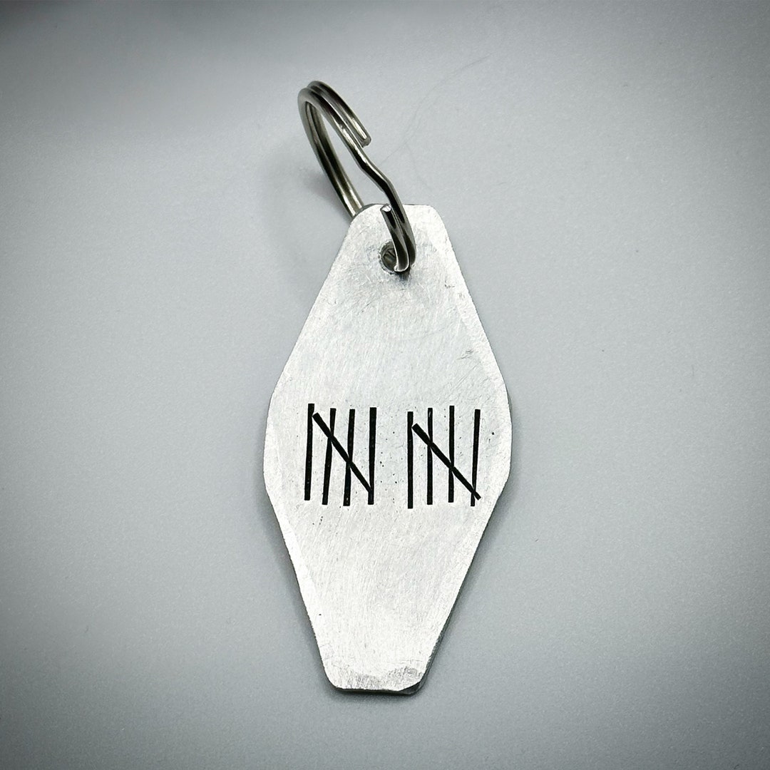 10 Year Tally Mark Retro Motel Style Wedding Anniversary Gift ...