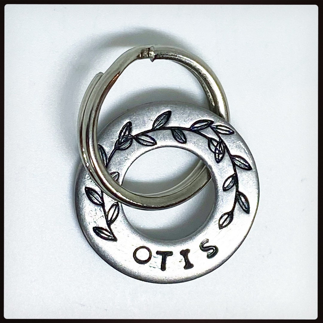 Extra Small Pet ID Tag. Personalised Name, Number, Microchipped Cat ...