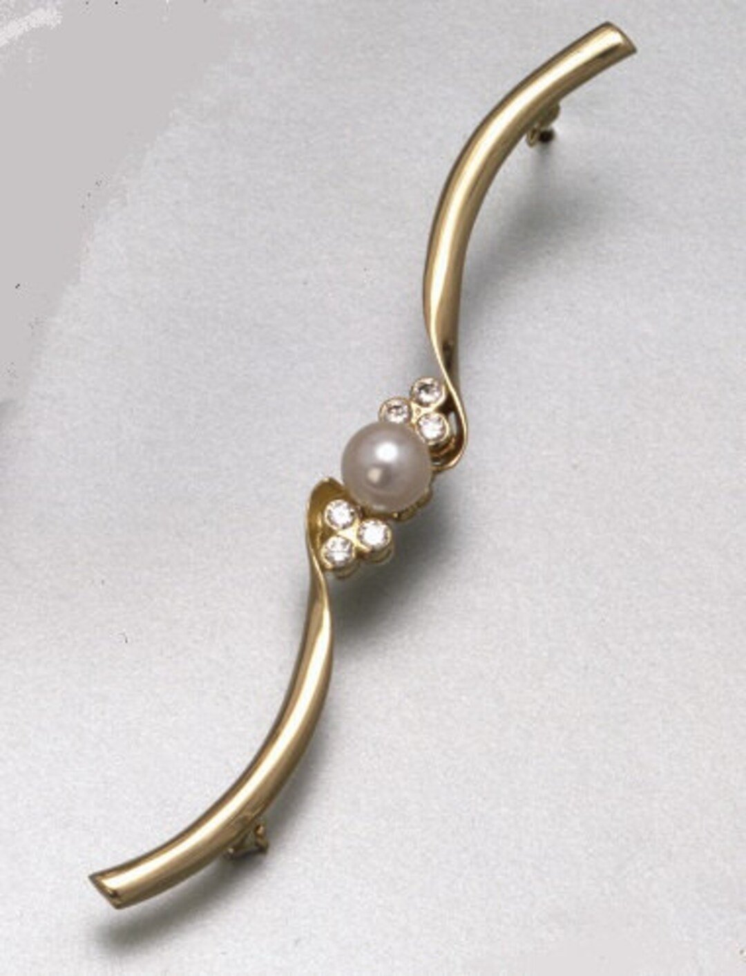 Champagne Collection Pearl & Diamond Brooch by John Fox - Etsy