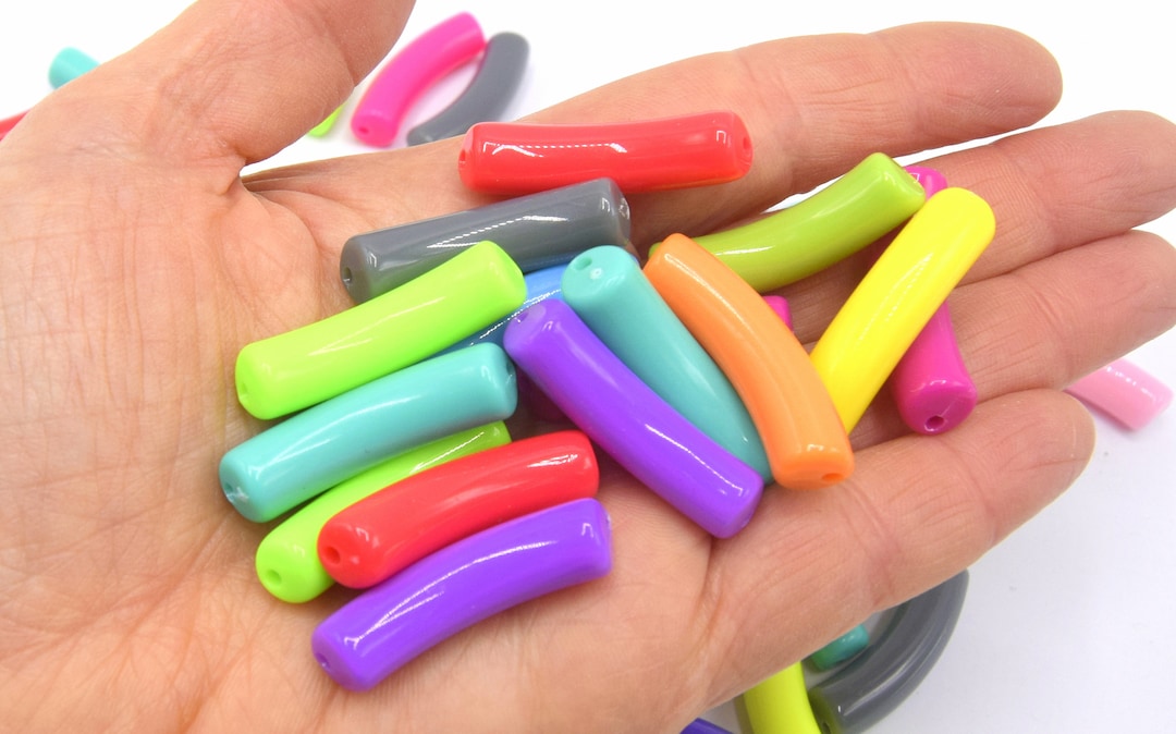 Perles macaroni multicolore forme tube en acrylique 32 mm Lot de 20/40 ...