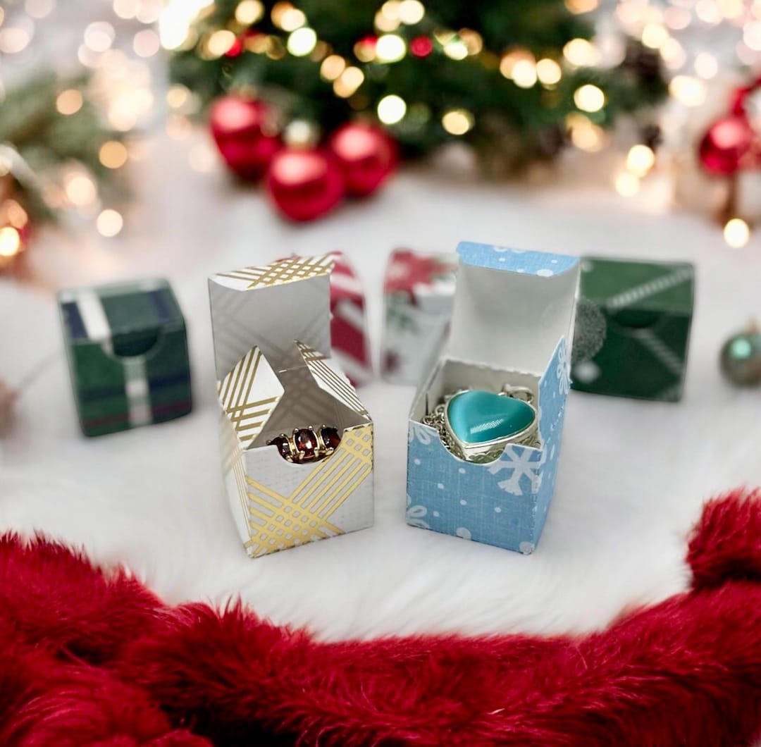 DIY Mini Christmas Box Kit - 1-inch Square Favor Boxes for Advent ...