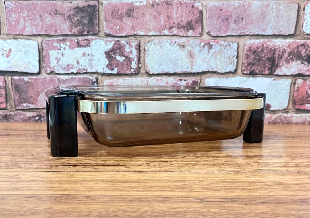 Pyrex Designs Fireside Brown Square 2L Casserole Dish W/ Serving Cradle ...