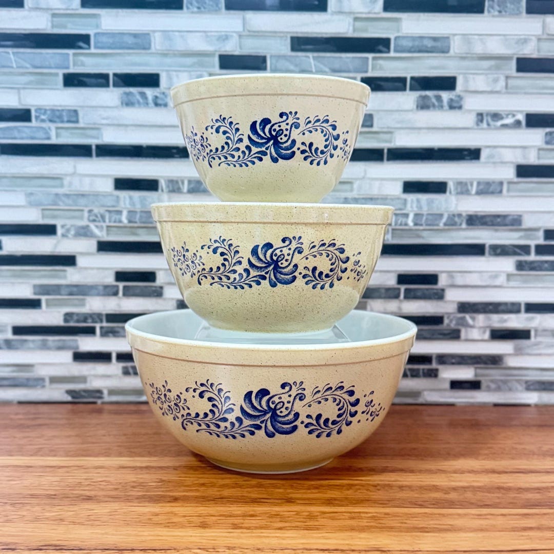 Pyrex 'homestead' Nesting Mixing Bowls ~ Set of 3 / Vintage Pyrex ...