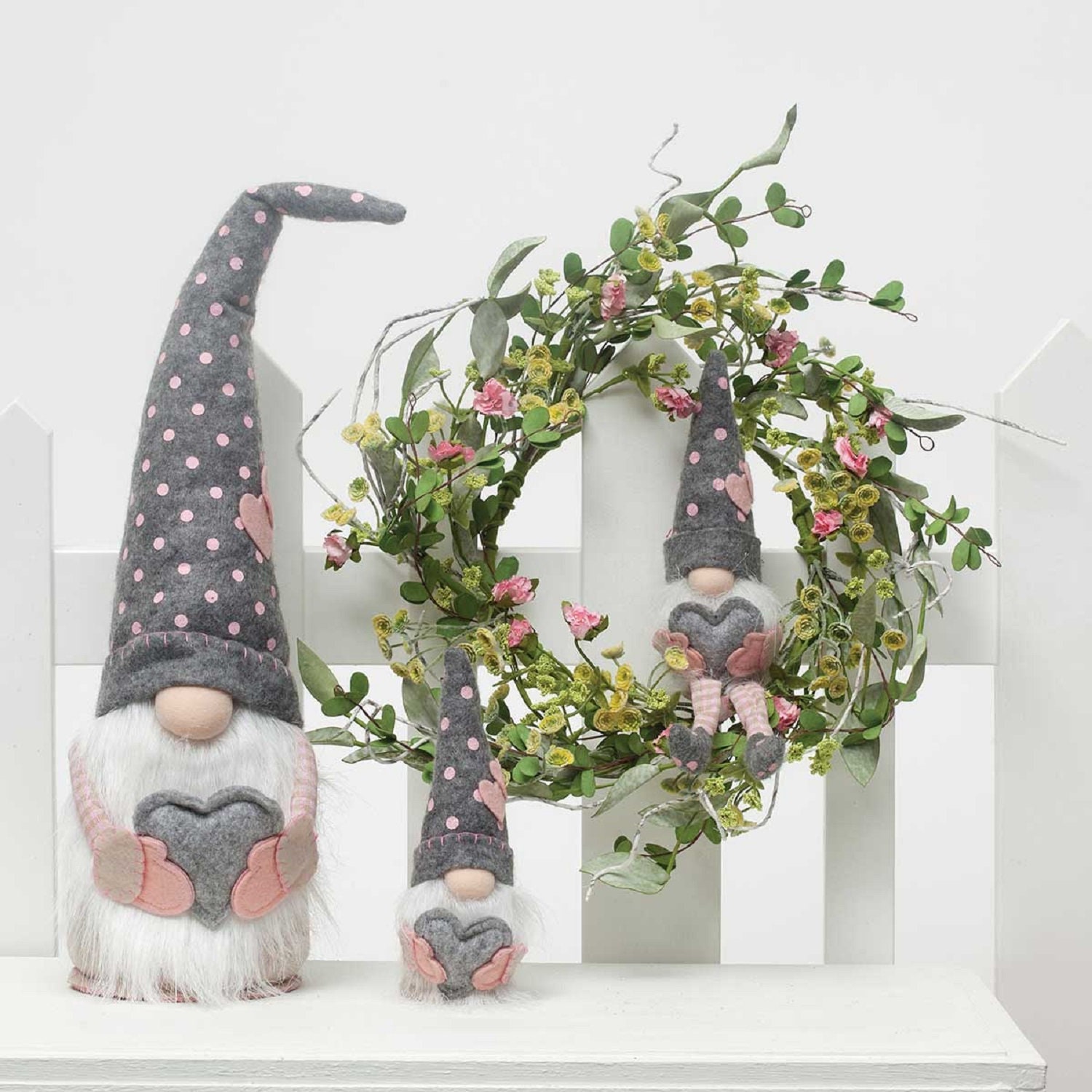 Spring or Valentines Day Gnomes - Sitting gnomes - White, grey pink ...