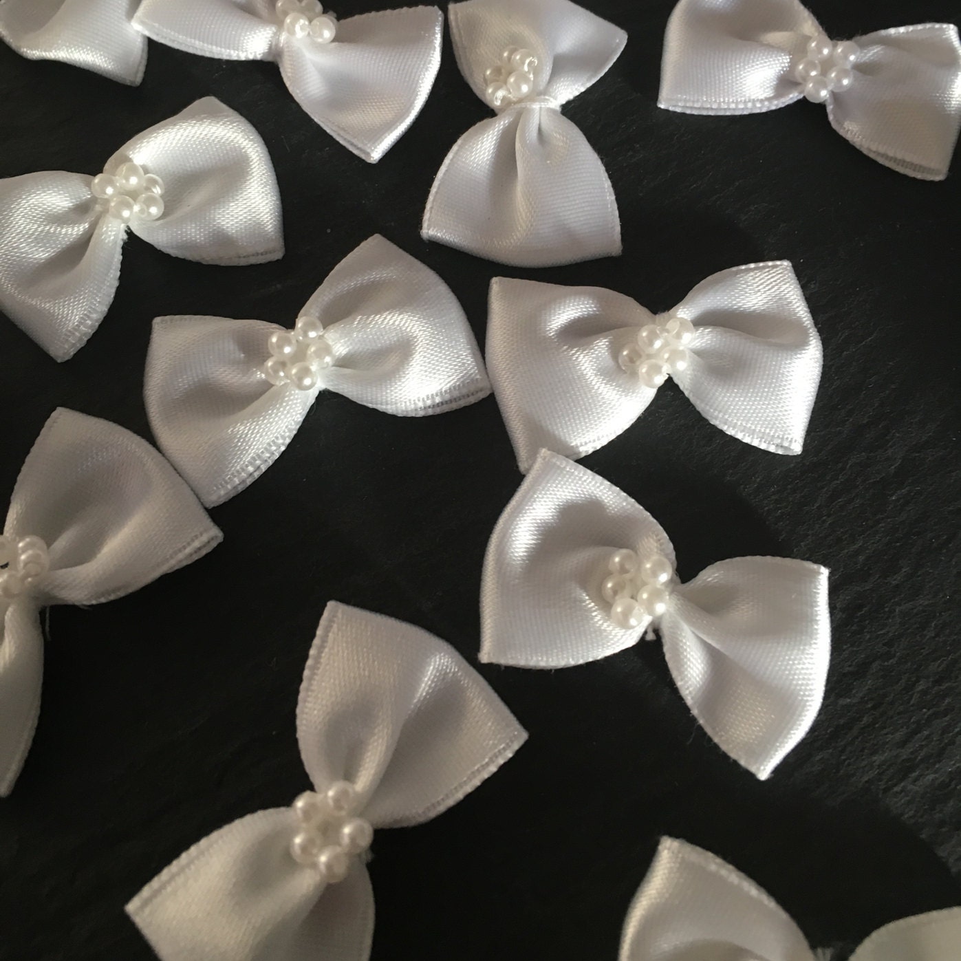 10 White Satin Bows White Pearl Bows White Wedding Bows - Etsy