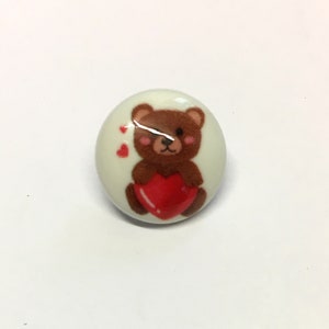10, 15mm (24L) Teddy Bear Picture Buttons, Bear With Heart Novelty ...