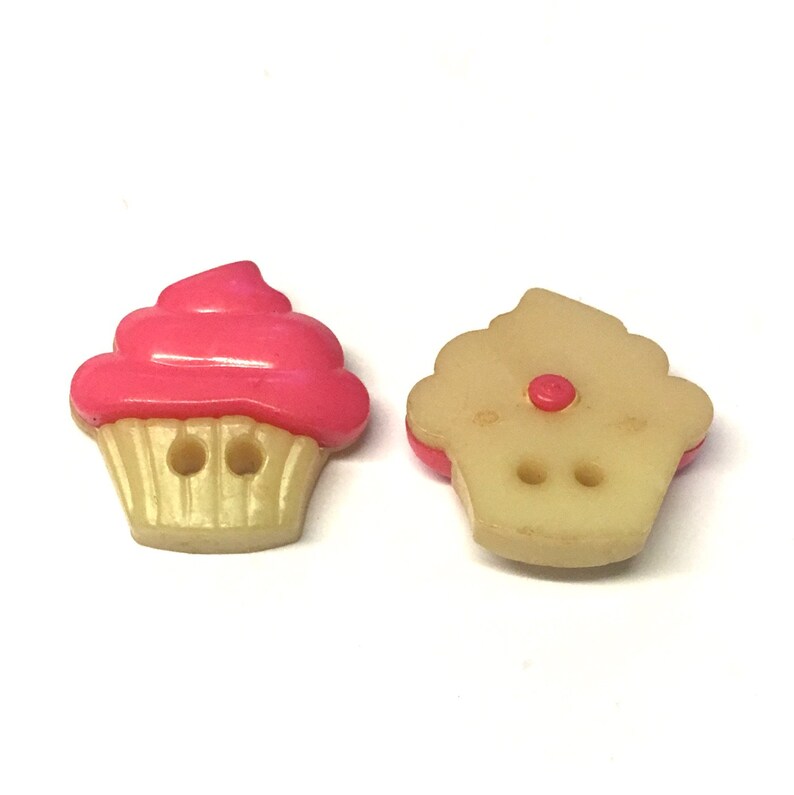 10 Hot Pink Cupcake Buttons Bun Design Buttons Cute Cerise - Etsy
