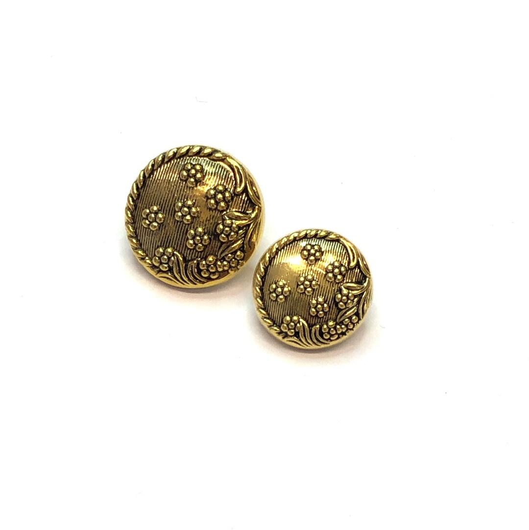 6, 18mm (28L) or 15mm (24L) Beautiful Etched Flower Buttons, Gold Domed ...
