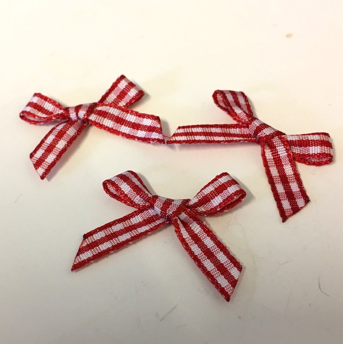 10 Red Gingham Bows Red Check Bows Red Plaid Bows - Etsy UK