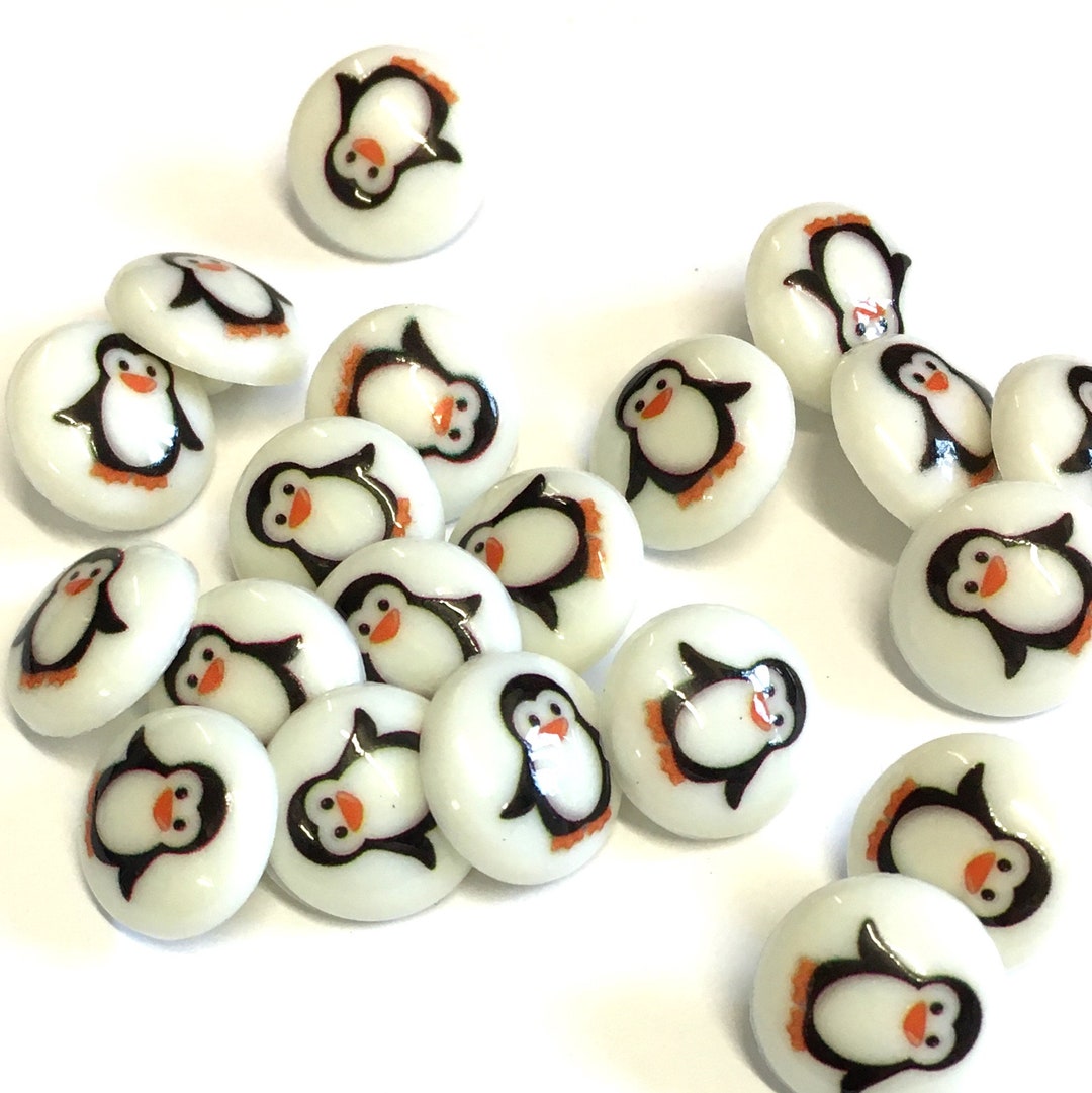10, 15mm 24L Penguin Shank Buttons, White Buttons With Cute Penguin ...