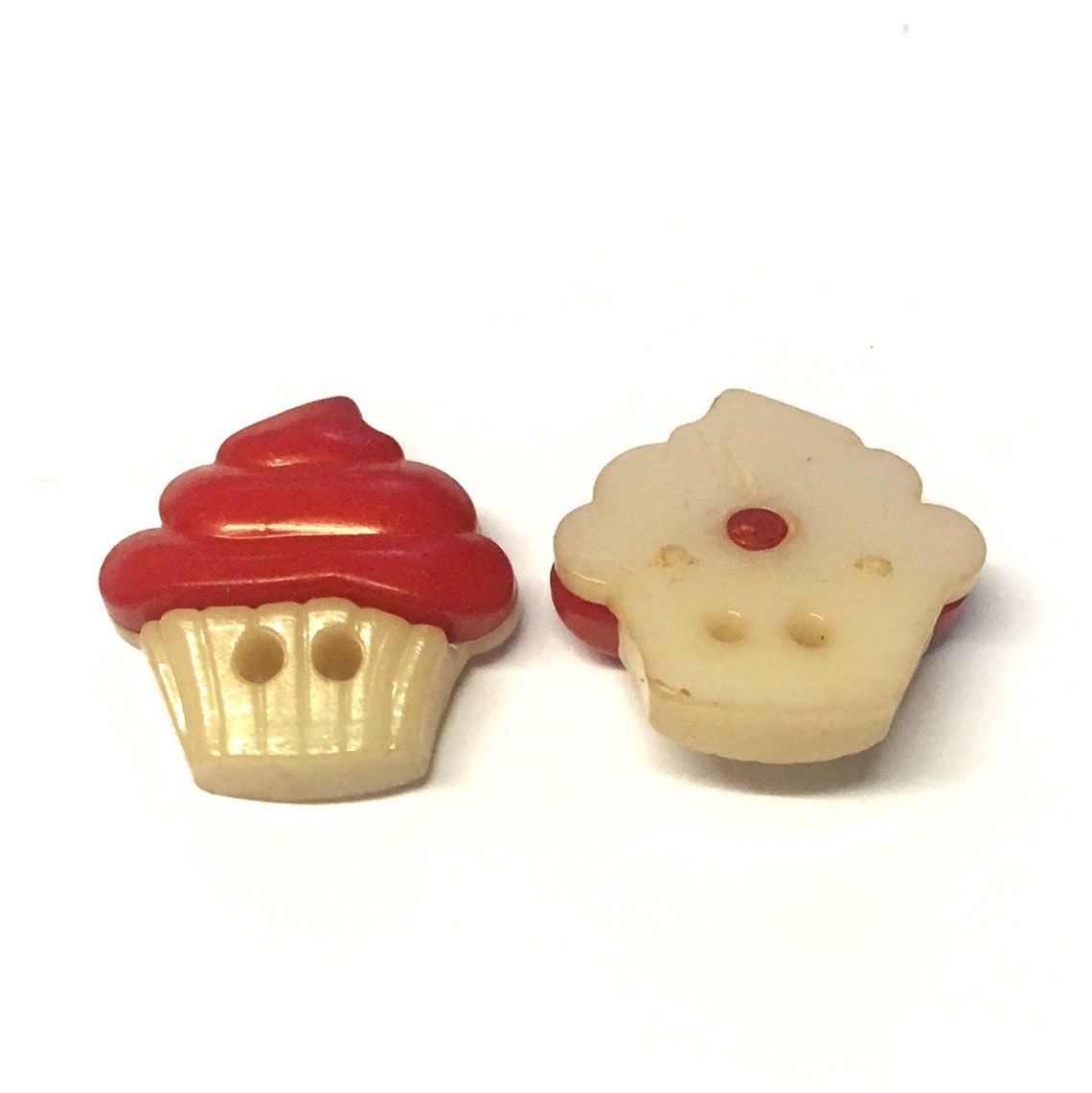 10 Red Cupcake Buttons Bun Design Buttons Cute Red Buttons - Etsy