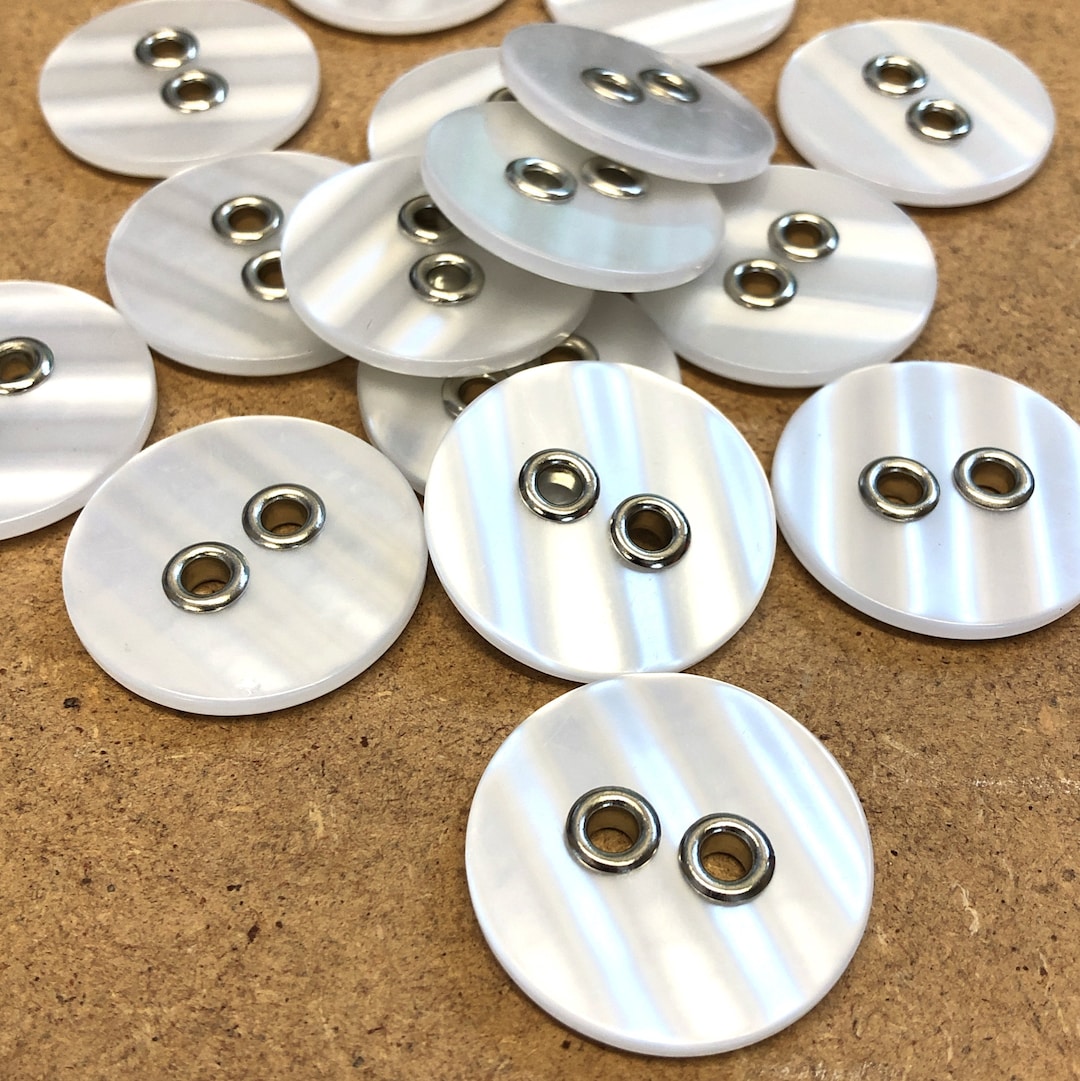 6, 32mm (50L) White Retro Eyelet Buttons, Large White Buttons, White ...