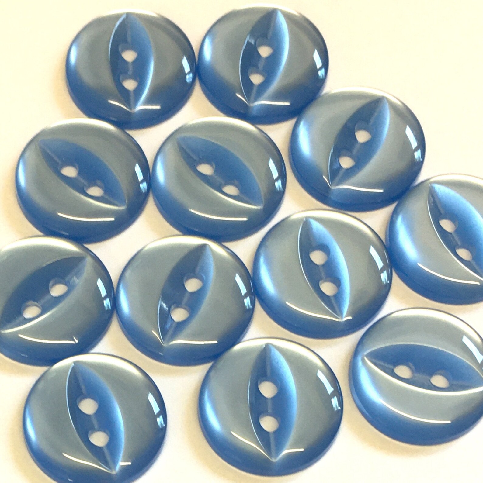 NEW COLOURS ADDED 10 16mm 26L Fish Eye Resin Buttons - Etsy UK