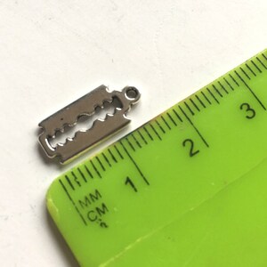 10 X Silver Metal Razor Blade Charms, Silver Razor Charms, Blade Charms ...