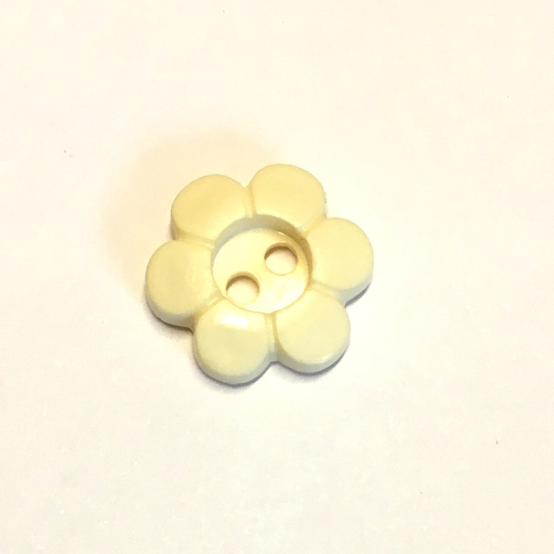 10 Cream Flower Buttons Cream Buttons Cream Floral Buttons - Etsy