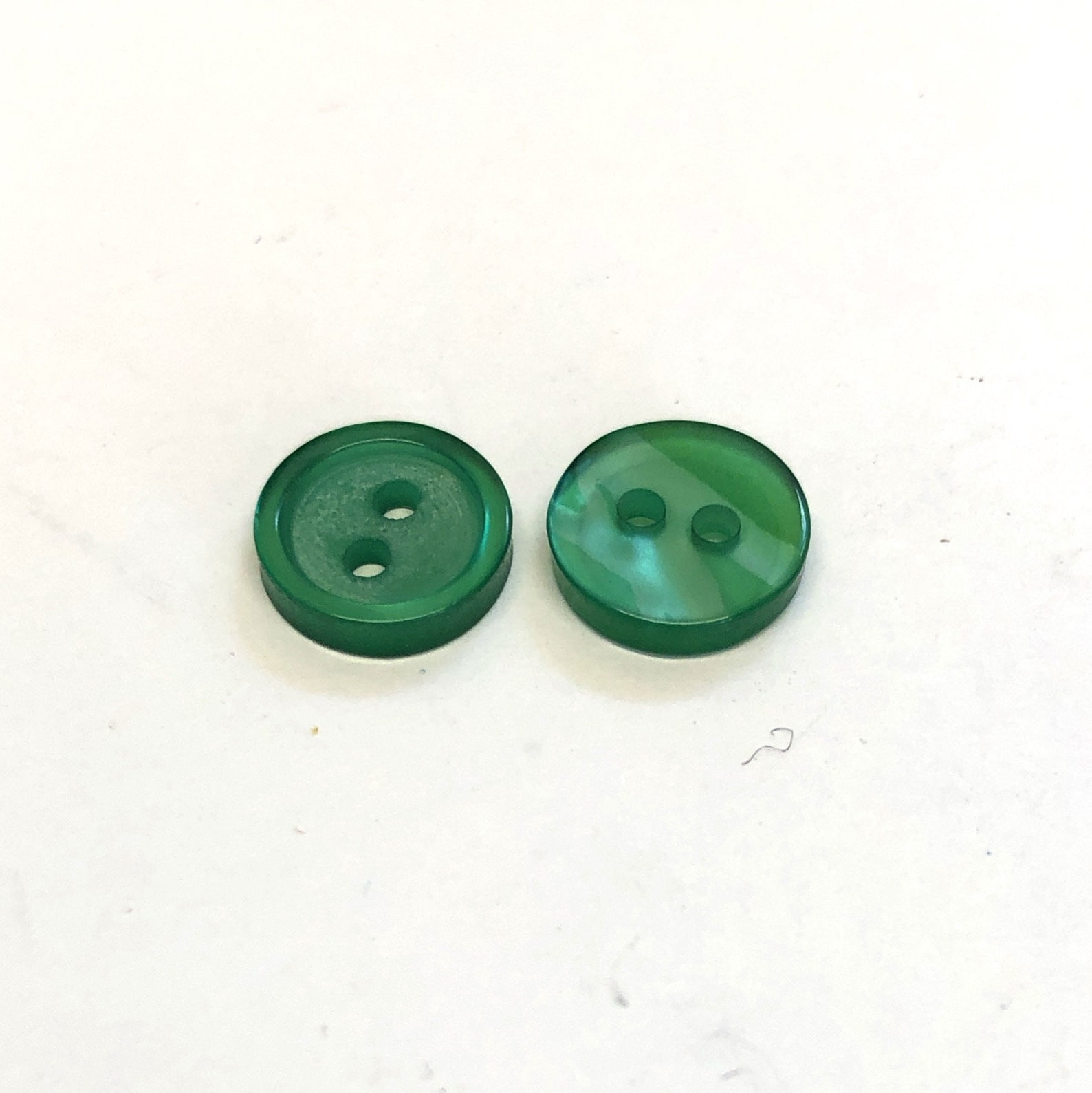 20 x 10mm 16L green two hole buttons green buttons sewing | Etsy
