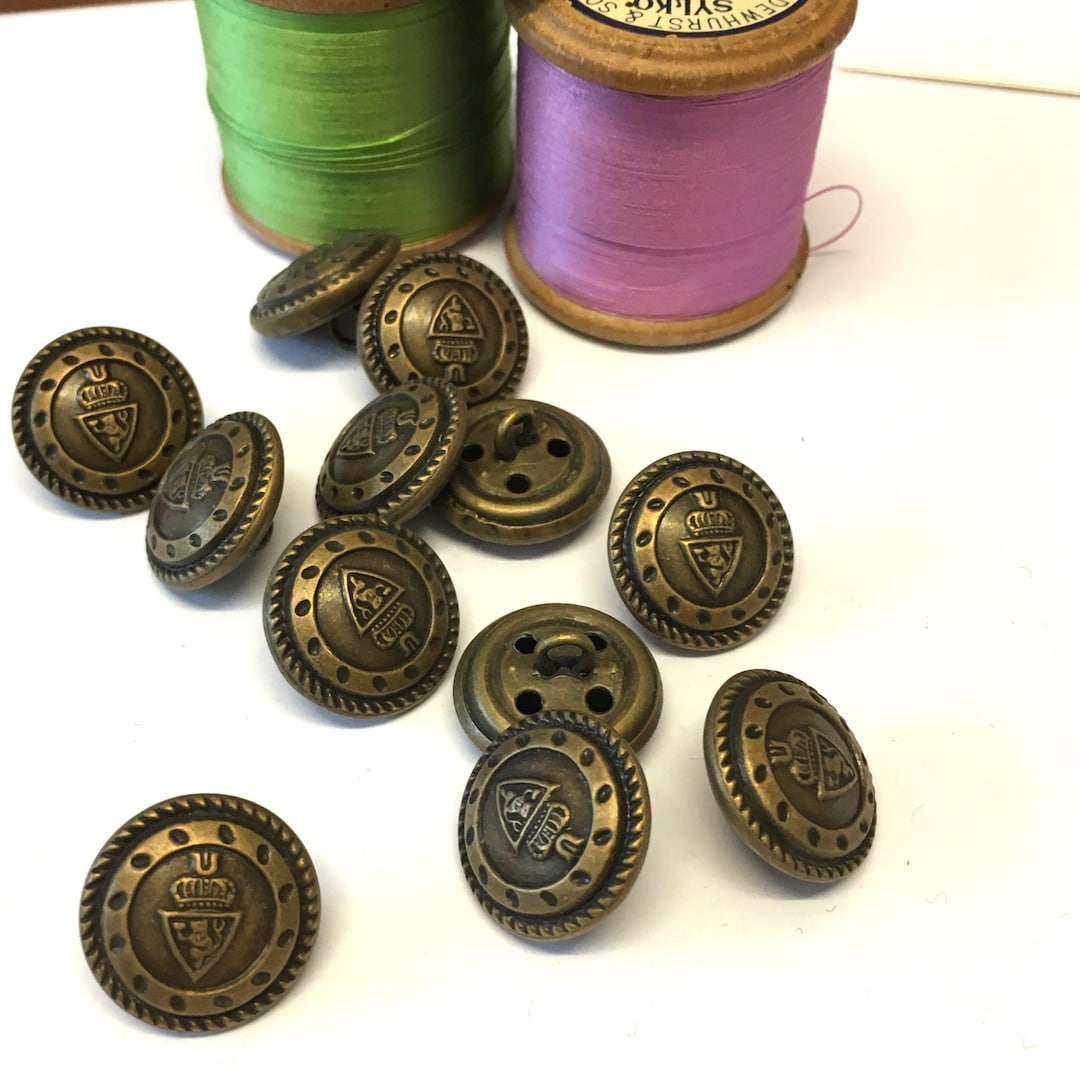 6 Metal Coat of Arms Buttons Antique Bronze, Hollow Metal Vintage ...