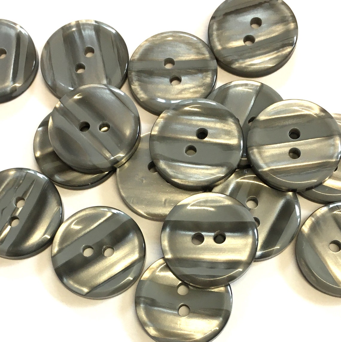 10 X 28L 18mm Stripe Effect Buttons in a Choice of Colours - Etsy