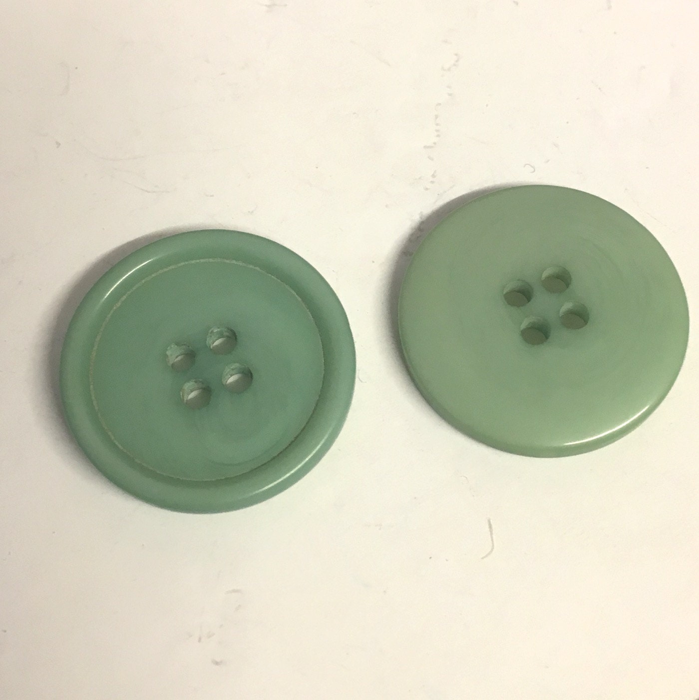 10 Pale Green Buttons Green Resin Buttons 23mm Green | Etsy UK