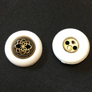 10, 18mm Round White Buttons With a Central Gold Resin Section, Gold ...