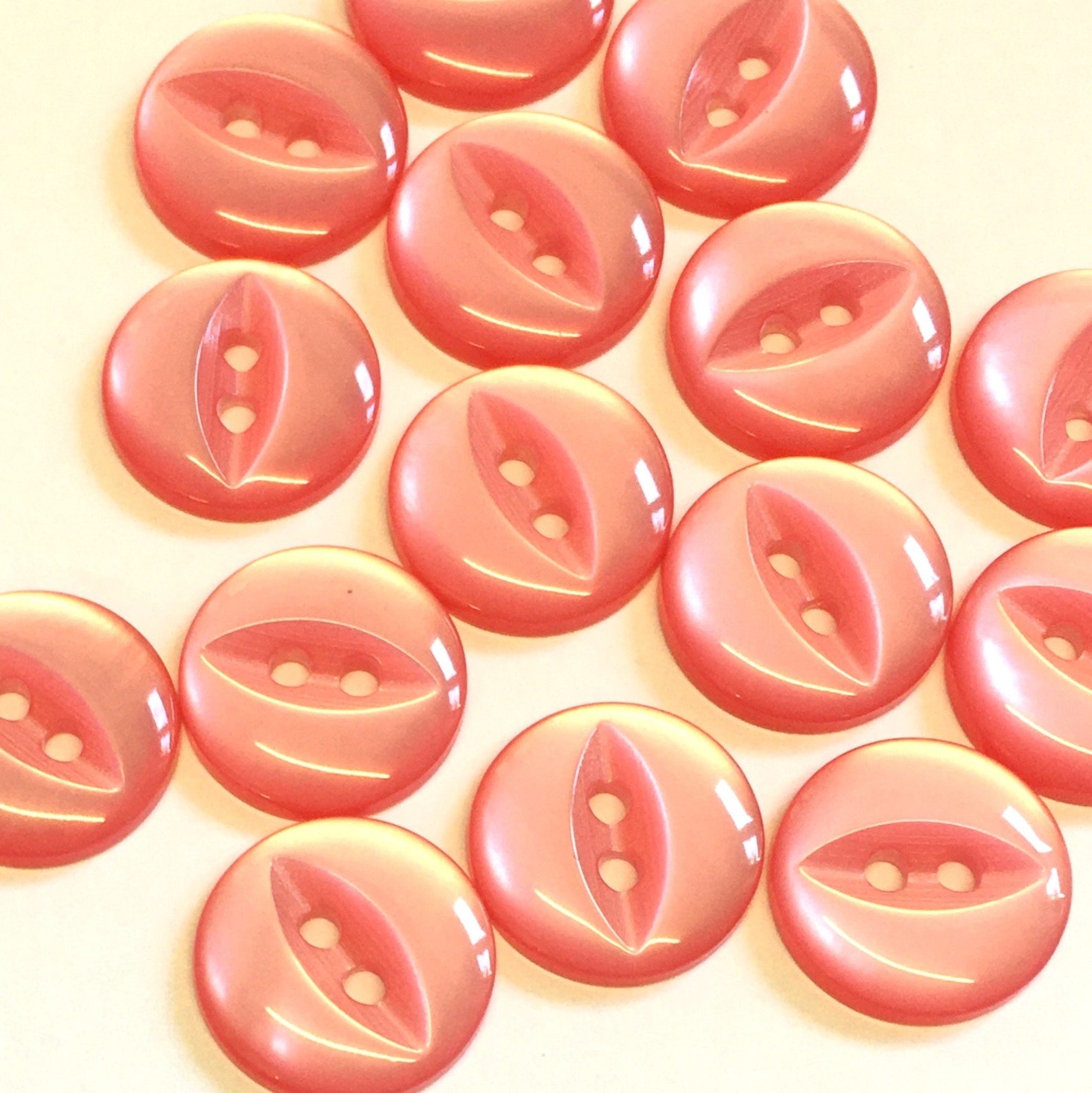 NEW COLOURS ADDED 10 16mm 26L Fish Eye Resin Buttons - Etsy UK