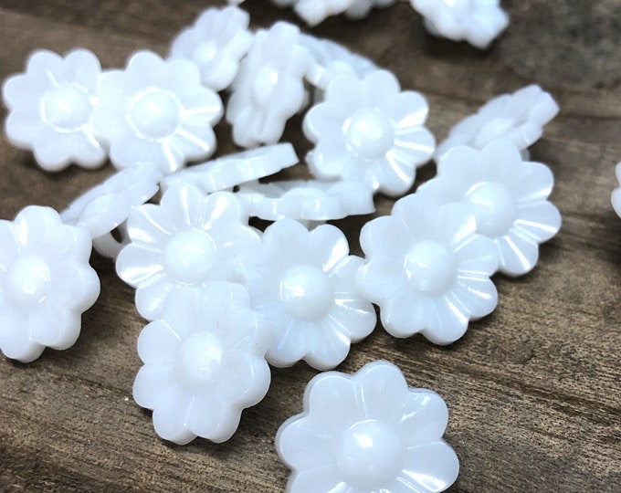10, White Flower Buttons, Flower Shaped Buttons, 12mm Button ...
