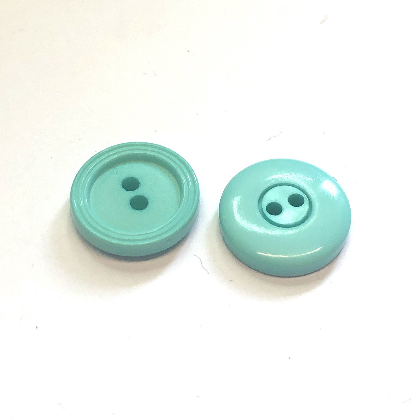 10 x 17mm Green buttons light green buttons round green | Etsy