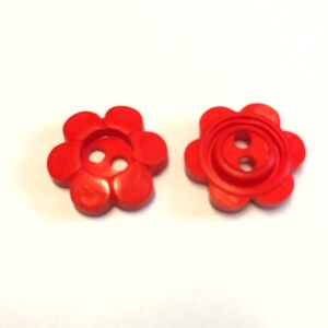 10 Red Flower Buttons, Red Buttons, Red Floral Buttons, 17mm Buttons ...