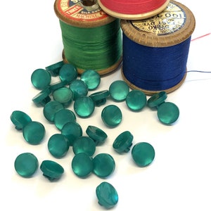10, 10mm (16L) Green Opalescent Shank Buttons, Small Green Buttons ...