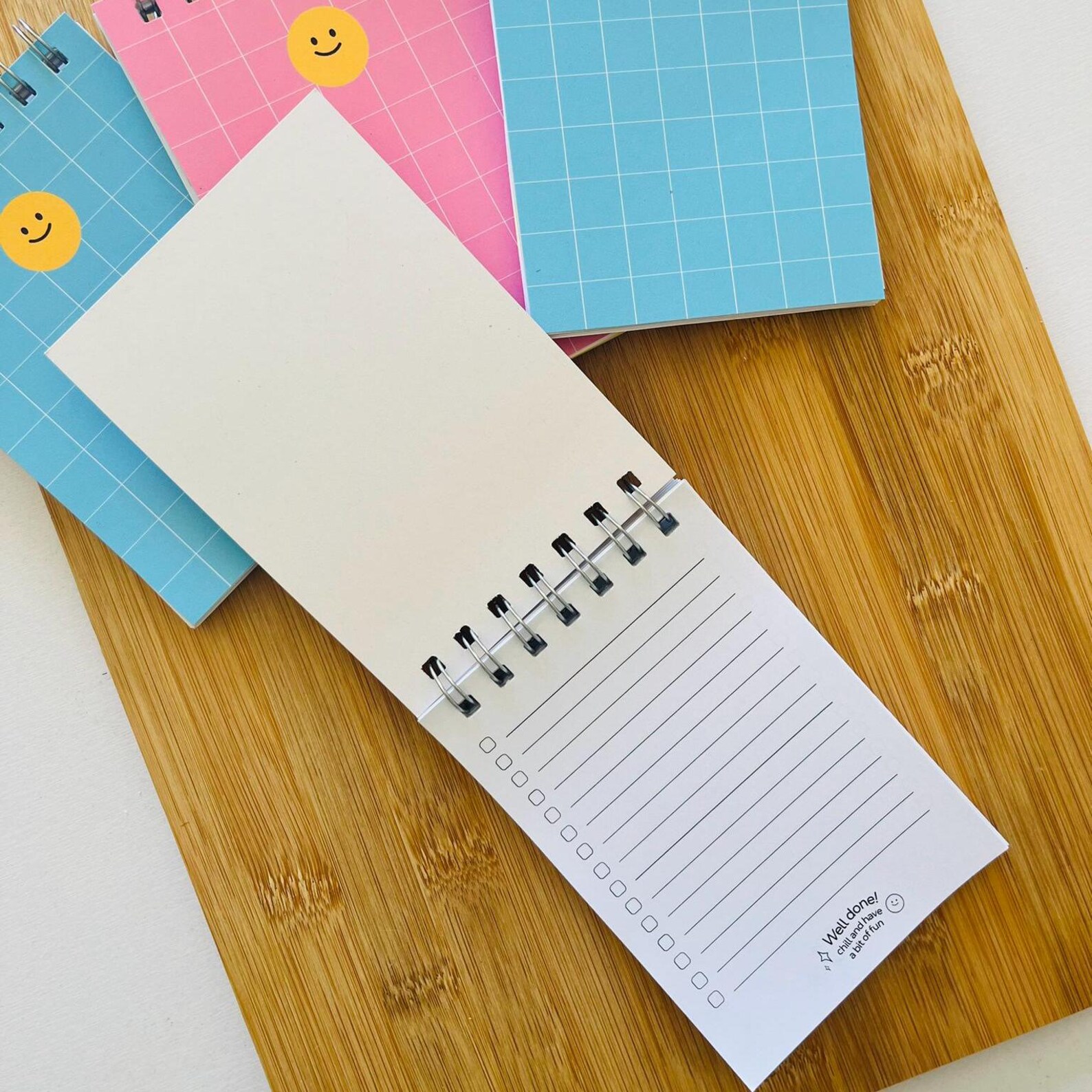 Notebook A6, Smile, Retro, Personalized Interior, School, Notes, Wired ...