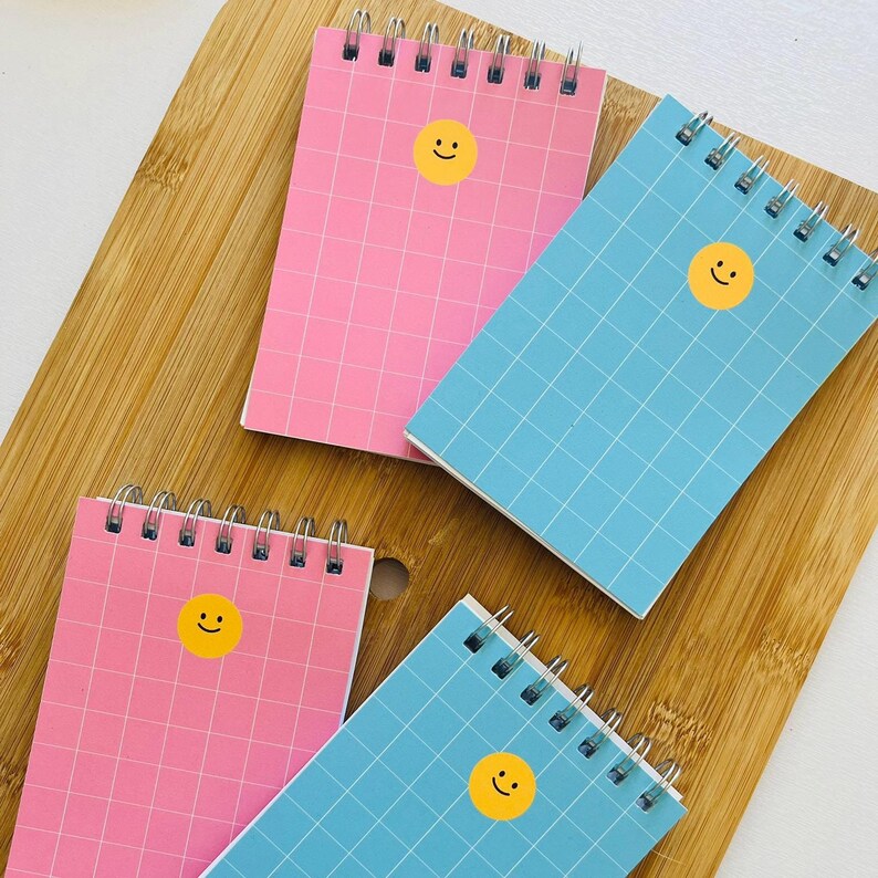 Notebook A6, Smile, Retro, Personalized Interior, School, Notes, Wired ...
