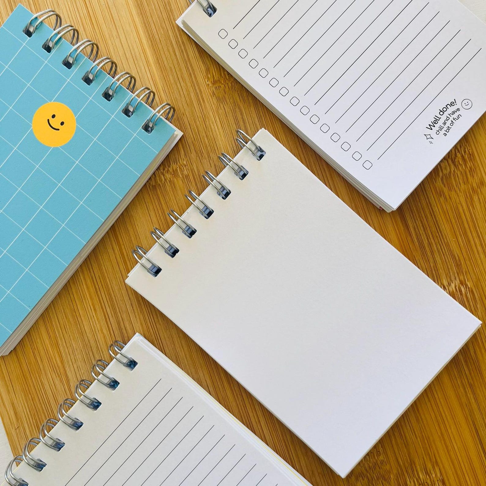 Notebook A6, Smile, Retro, Personalized Interior, School, Notes, Wired ...