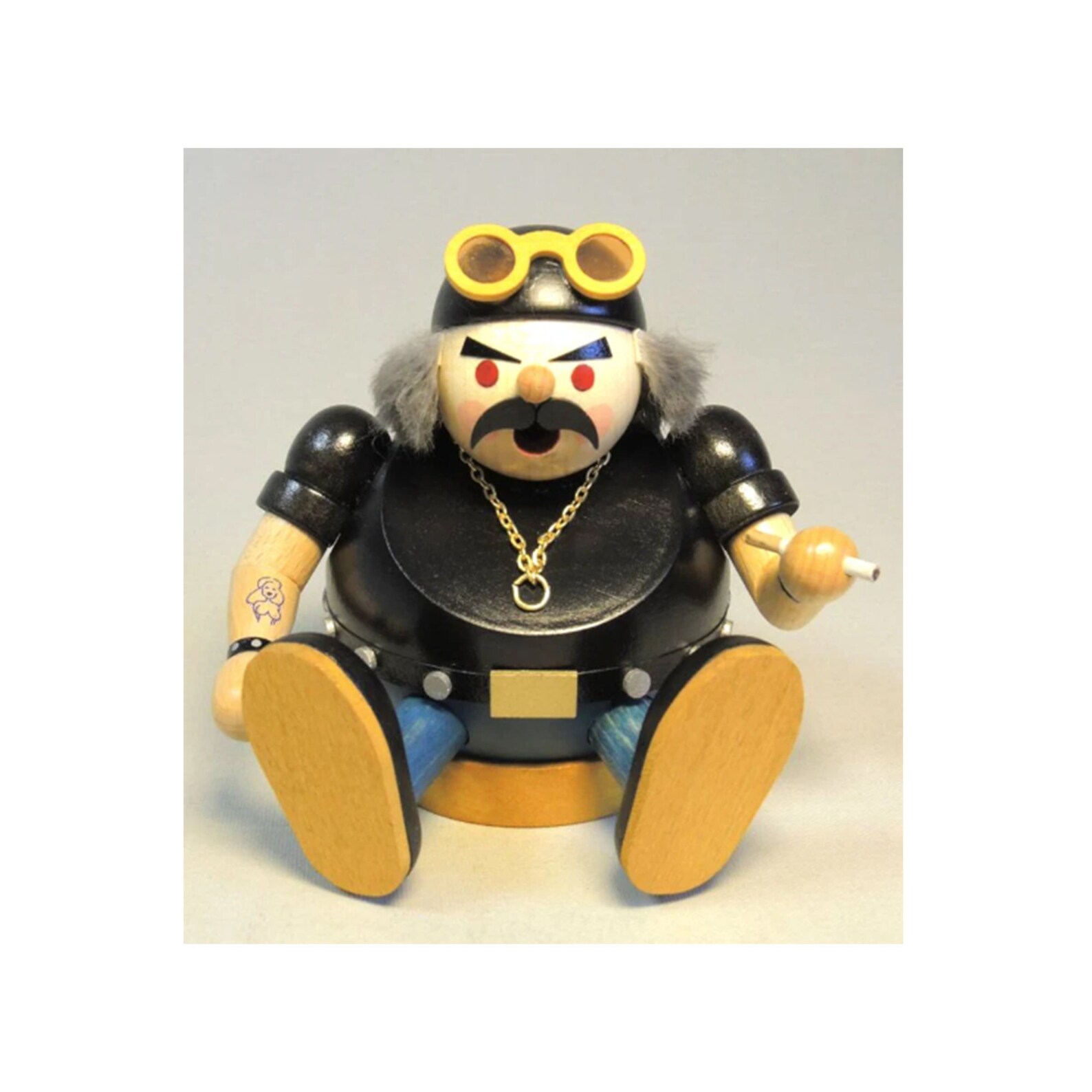 German Christmas Smokers Räuchermännchen History & Where to Buy
