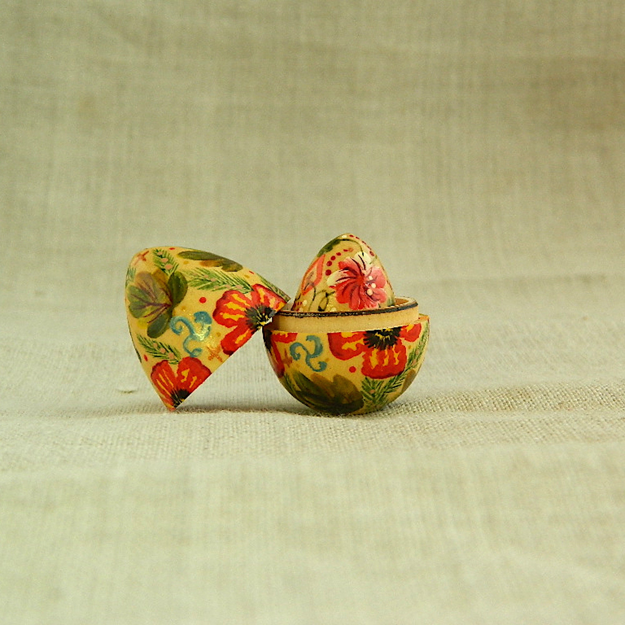 Hand Painted Wood Eggs Set of 2 Keepsake Egg Gift for Mom and Dad ...