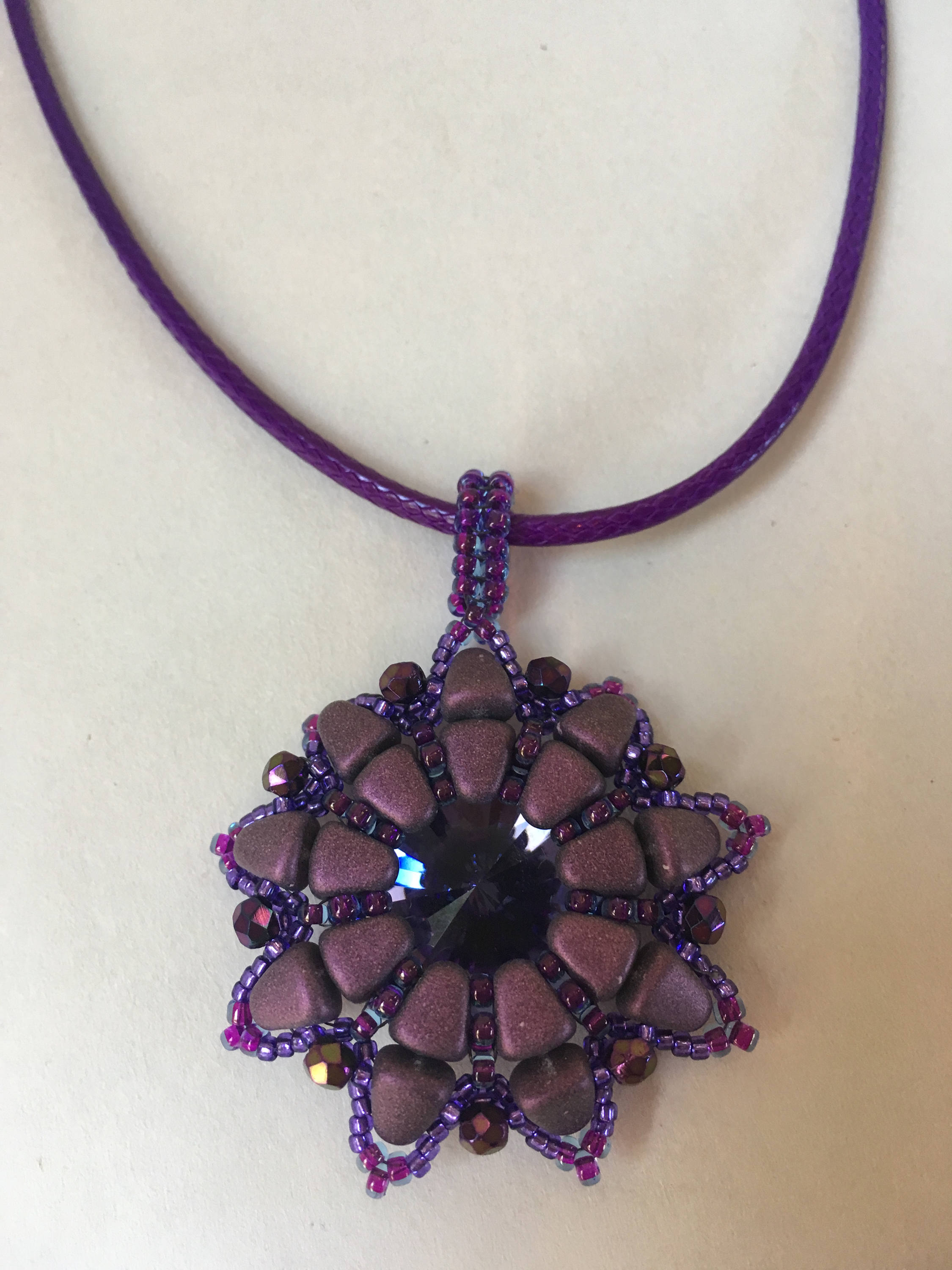 Pendentif perle violet pendentif perle sur collier en cuir - Etsy France